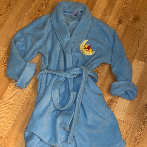 Disney | Intimates & Sleepwear | Vintage Disney Embroidered Winnie The ...